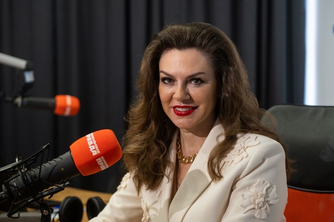 Елена Шевченко - биография, личная жизнь, фото и видео, рост и вес ...