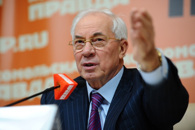 Николай Азаров: На Украине экономикой никто не занимается. Все ...